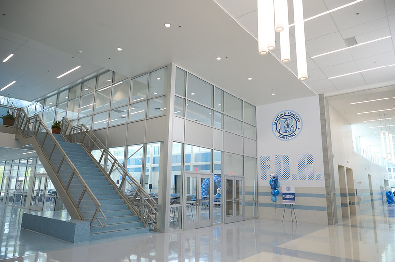 Roosevelt starts the year renewed | Dallas ISD Staff News