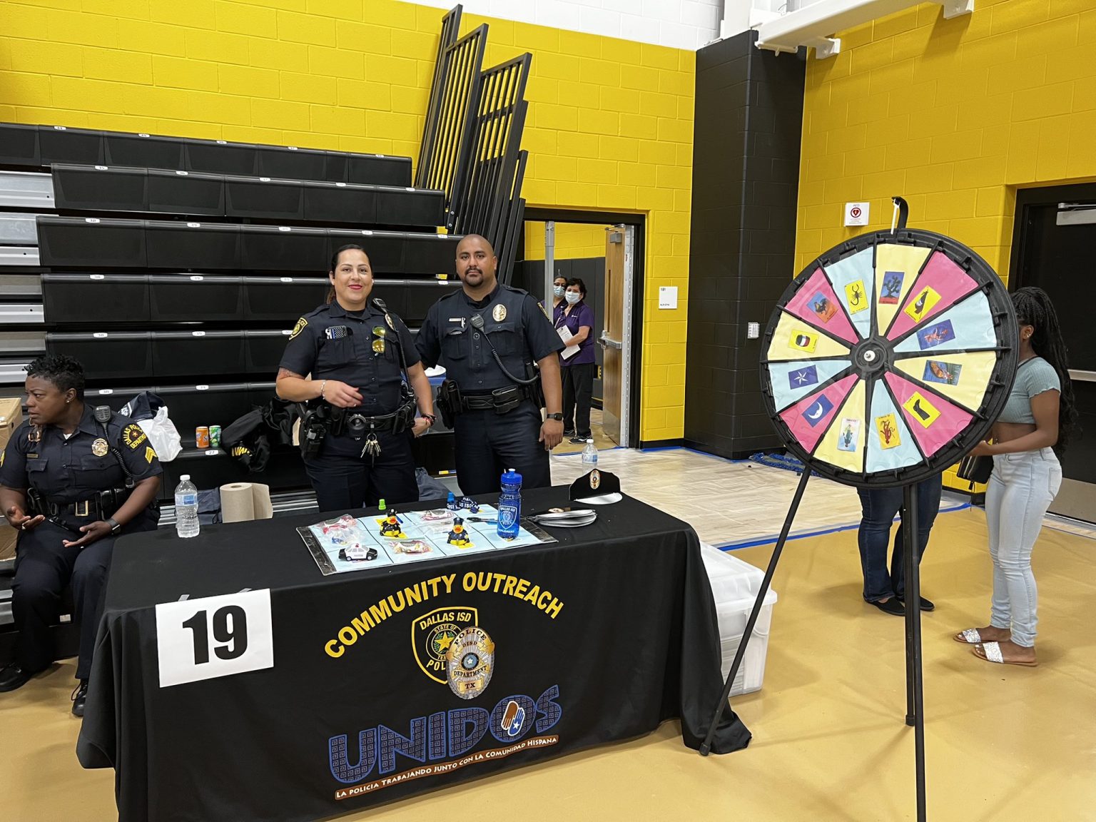 Dallas ISD police sergeant is working to build a community | Dallas ISD ...