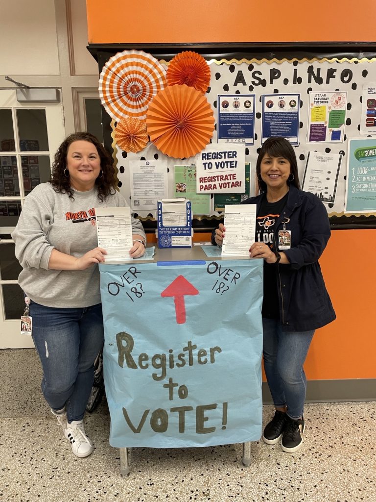 Civic engagement clubs empower students | Dallas ISD Staff News