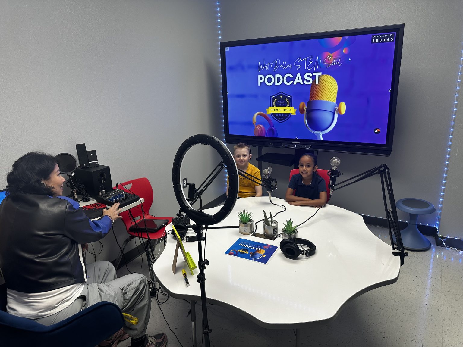 Elementary students dream big with podcast | Dallas ISD Staff News