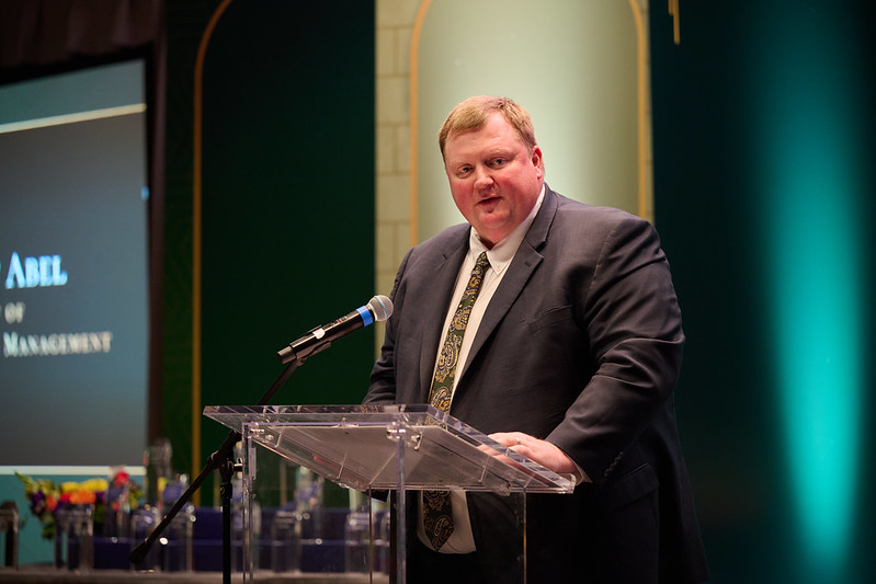HCM chief receives prestigious award | Dallas ISD Staff News