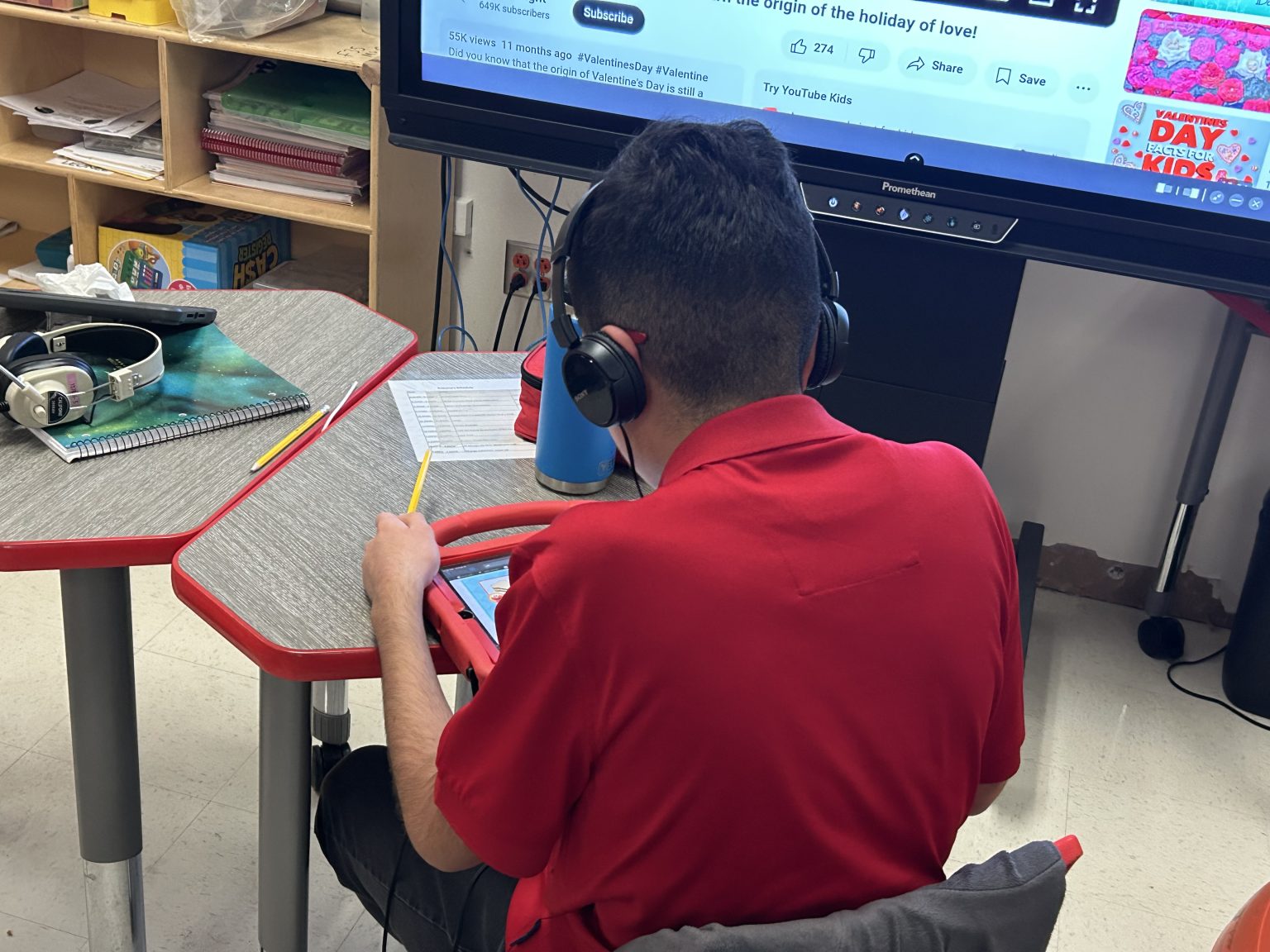 Virtual reality helps students with functional skills | Dallas ISD ...