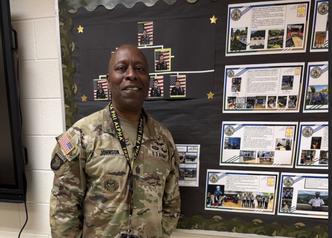 Showing students a path to success | Dallas ISD Staff News