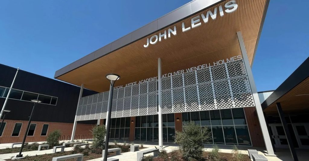 Two new school buildings for the new year | Dallas ISD Staff News